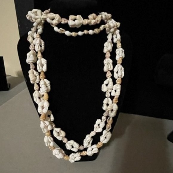 Jewelry | 196s Hawaiin Lei Made With Authentic Shells These Are ...